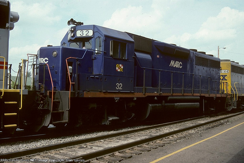 MARC GP40 32